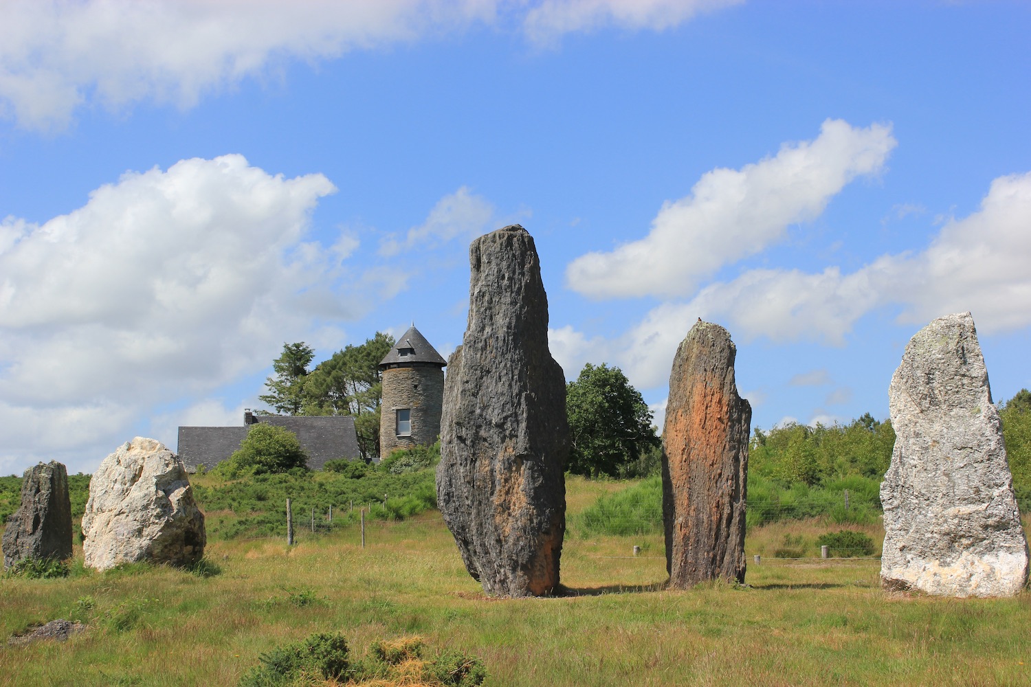 À la découverte des menhirs et dolmens de Bretagne - Office de Tourisme